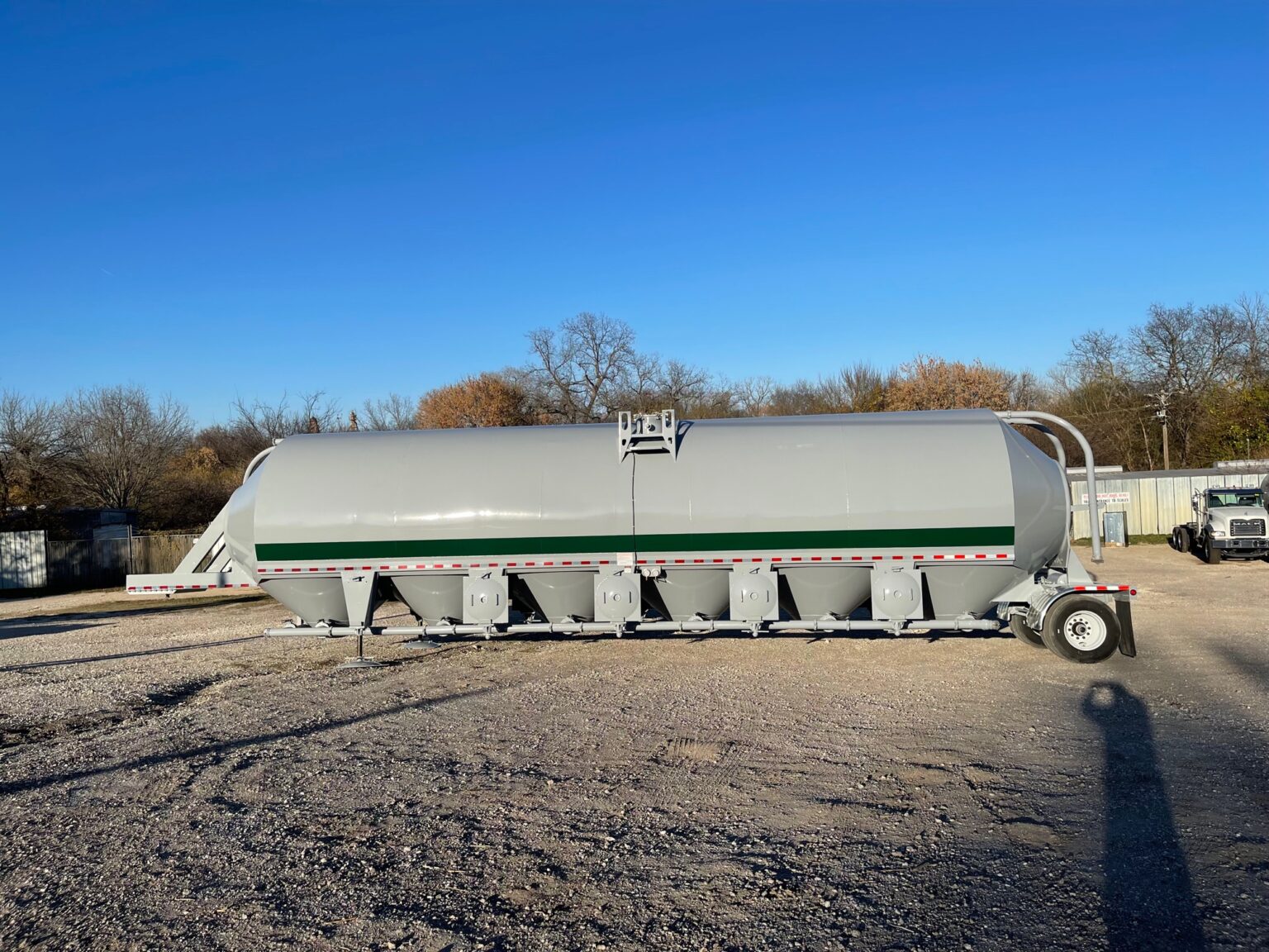 4,000 CUBIC FT STEEL PNEUMATIC “PIG” TRAILERS - Southern Fabrication