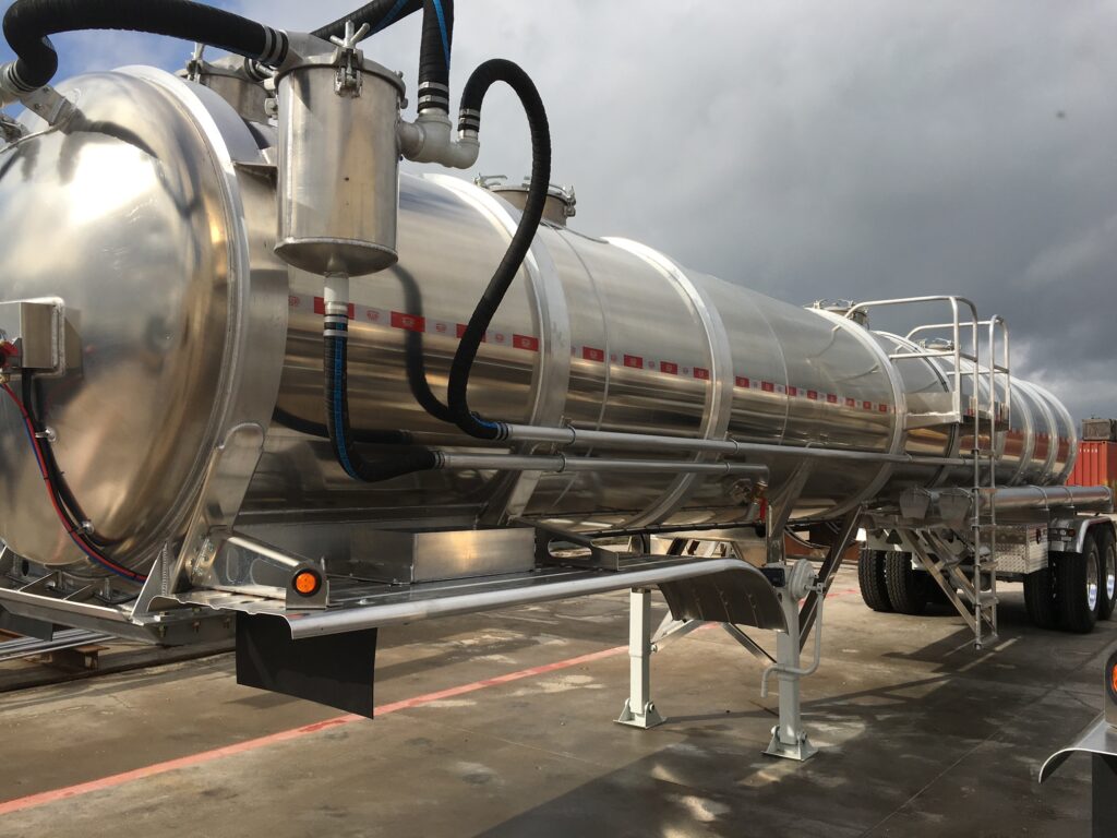 150 BBL ALUMINUM VACUUM TRAILERS - Southern Fabrication